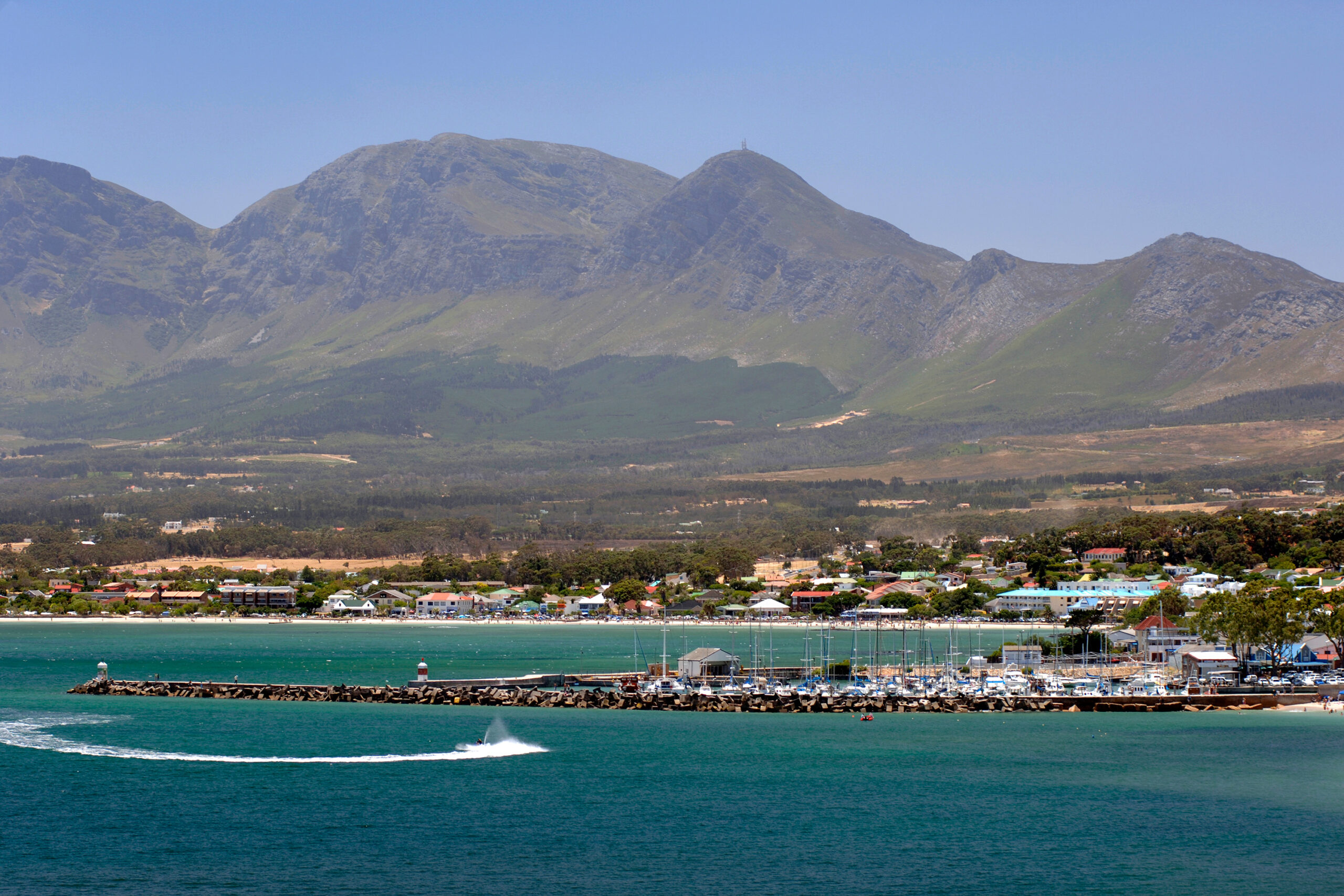 Empty or livelihood space? Changing narratives about the ocean space ...