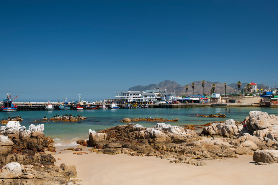 Towards a community of practice for equitable and sustainable marine ...